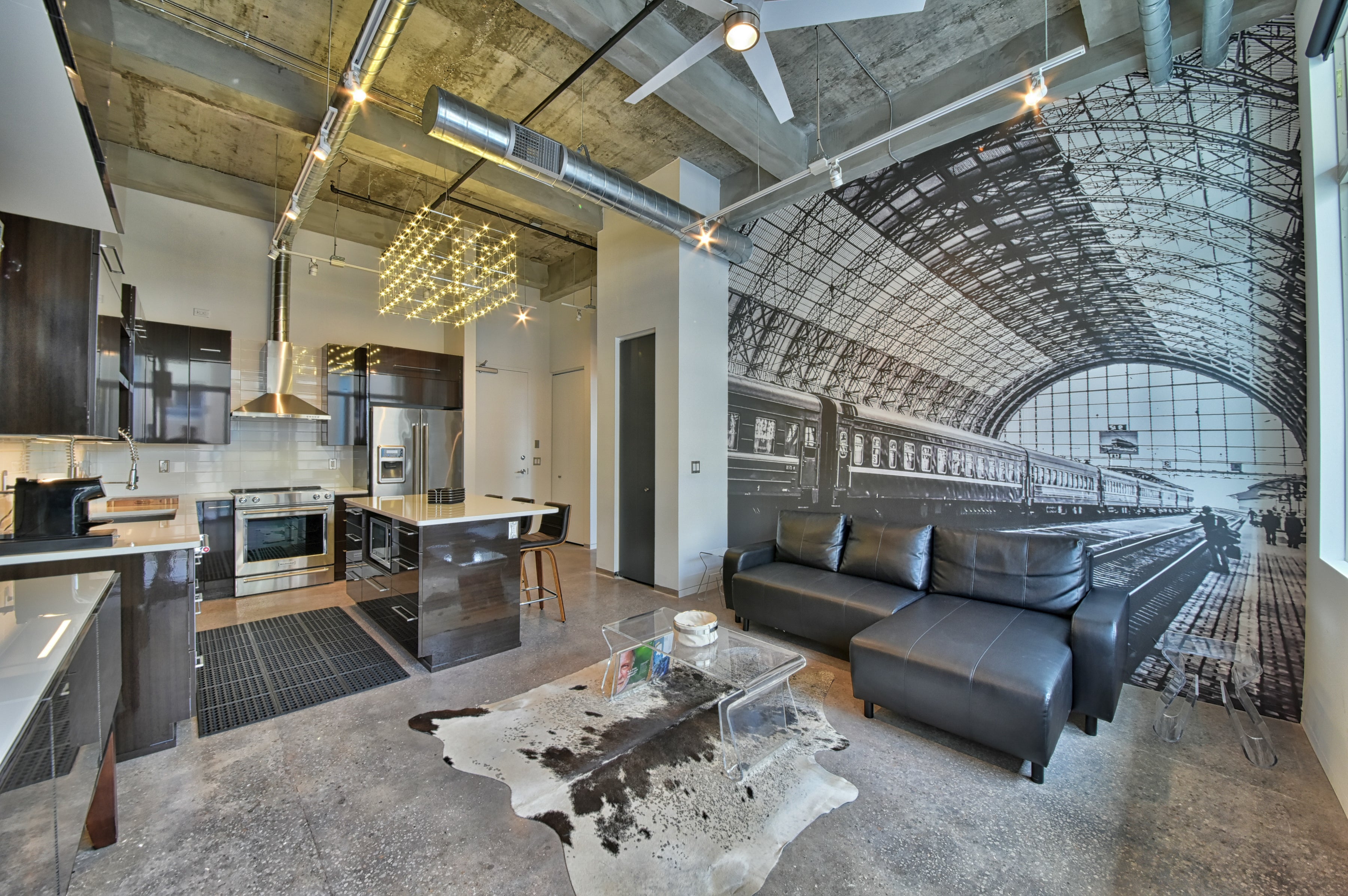 Can You Make Your Own Wallpaper Online? | Limitless Walls