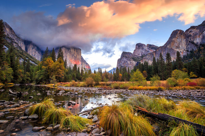 Beautiful View Of Yosemite National Park At Sunset In California - Wal