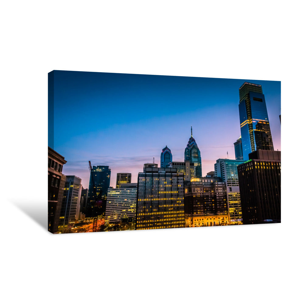 Image Of The Philadelphia Skyline At Sunset Canvas Print