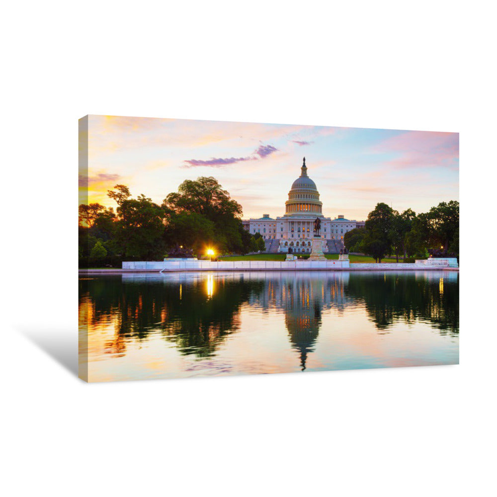 United States Capitol Building In Washington, DC Canvas Print